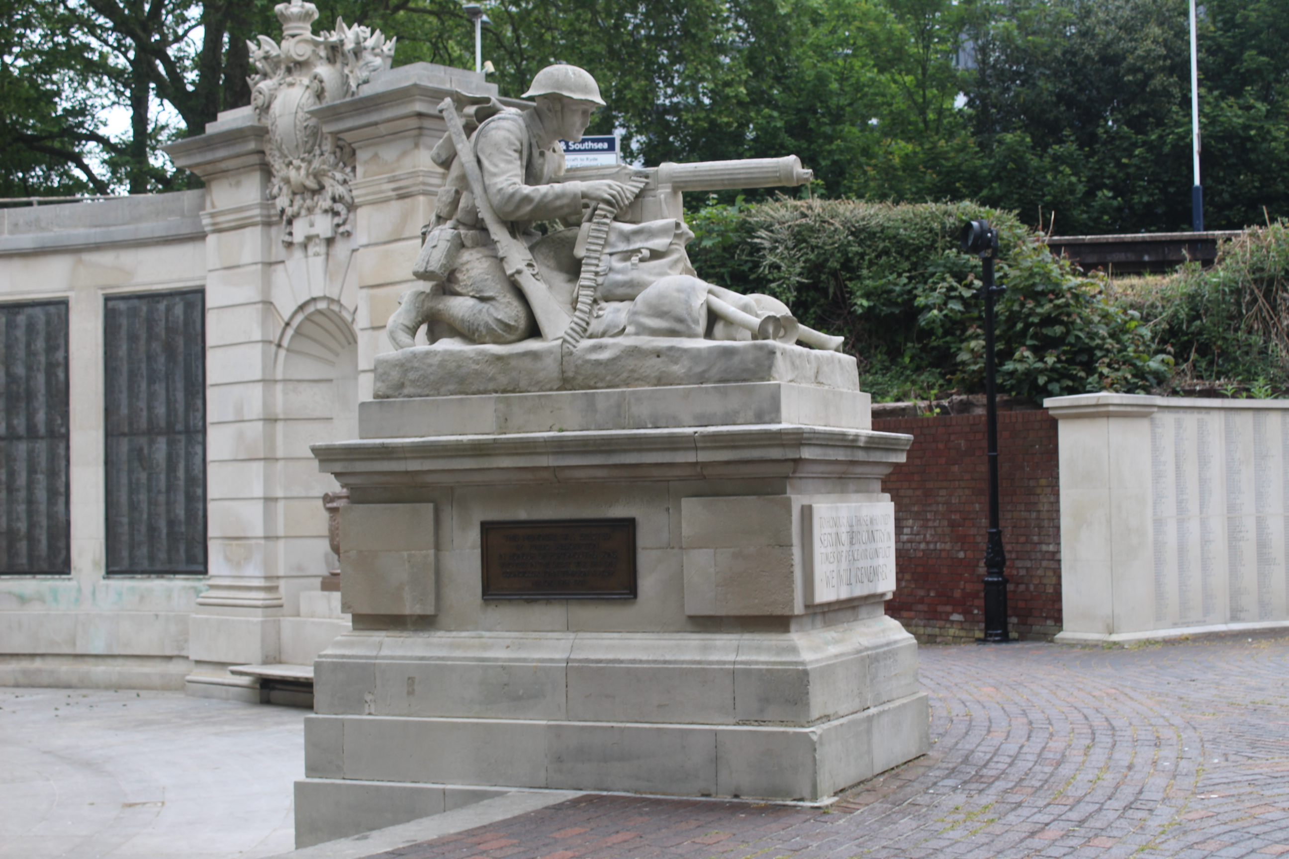 Portsmouth WW1 - War Memorials Online